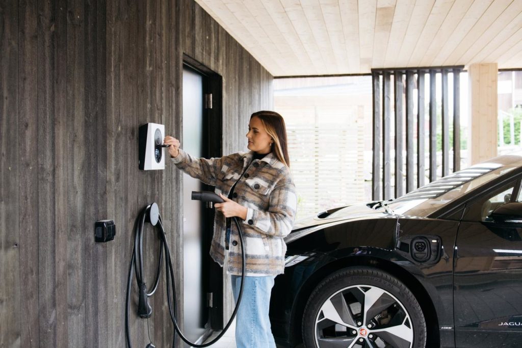 Zaptec Go elbil lader - Ferdig montert - Åkra Elektriske